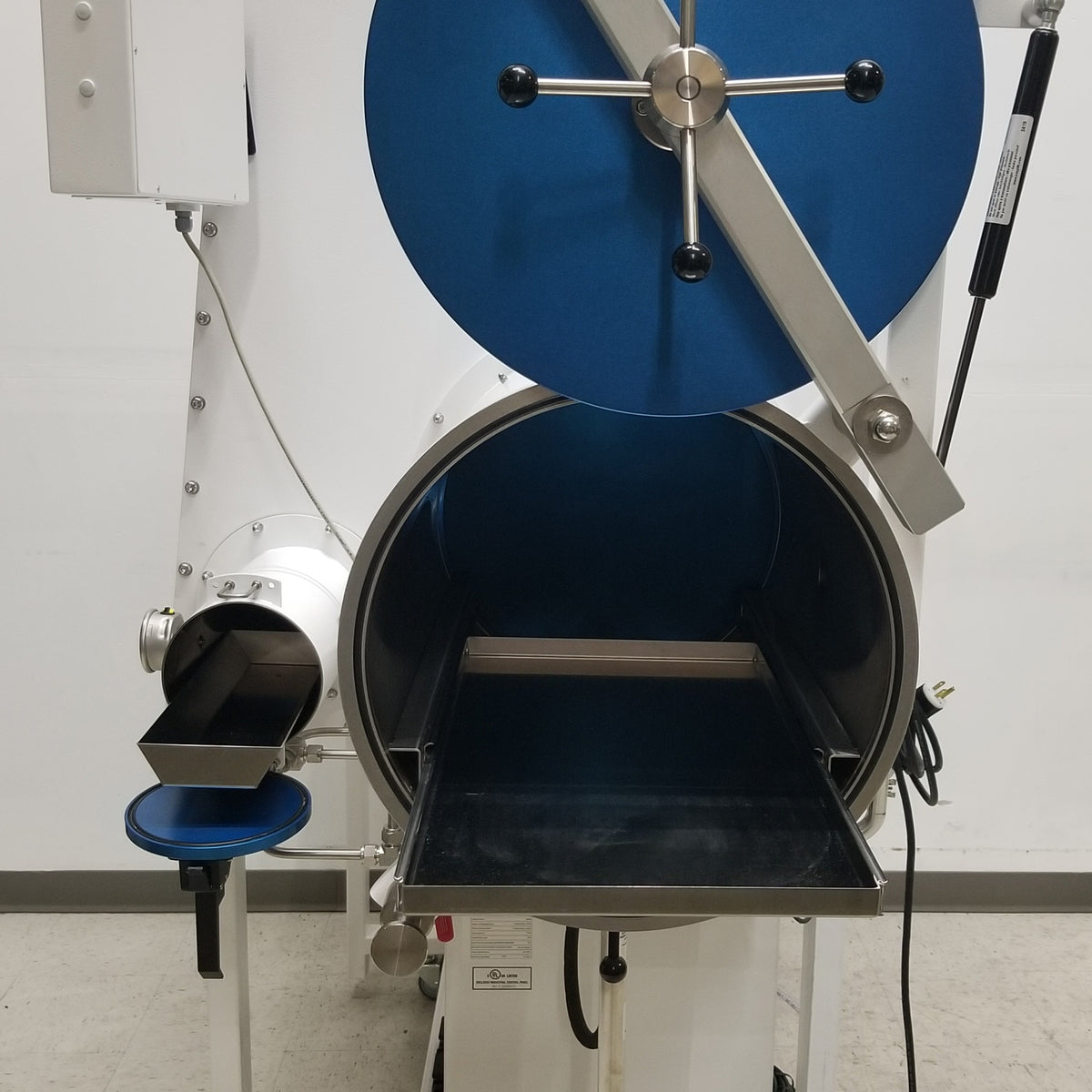 Used M Braun Labstar Pro Anaerobic Glove Box with Oxygen Analyzer ...